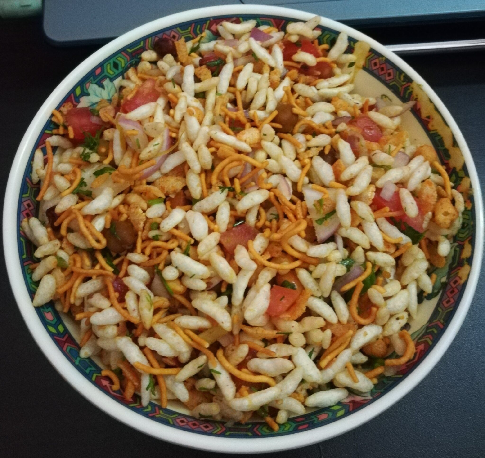 -:OH CALCUTTA :- CHAPTER—1: Street Foods: JHAL MURI - Sarasij Majumder